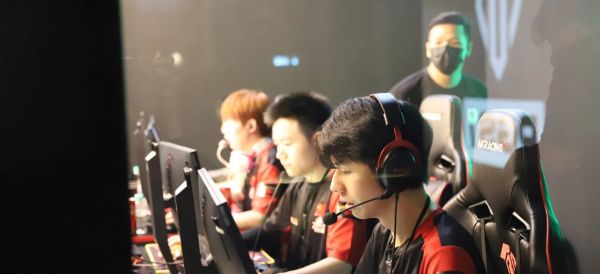 4AM took the lead at PGS1 following the results of the first day